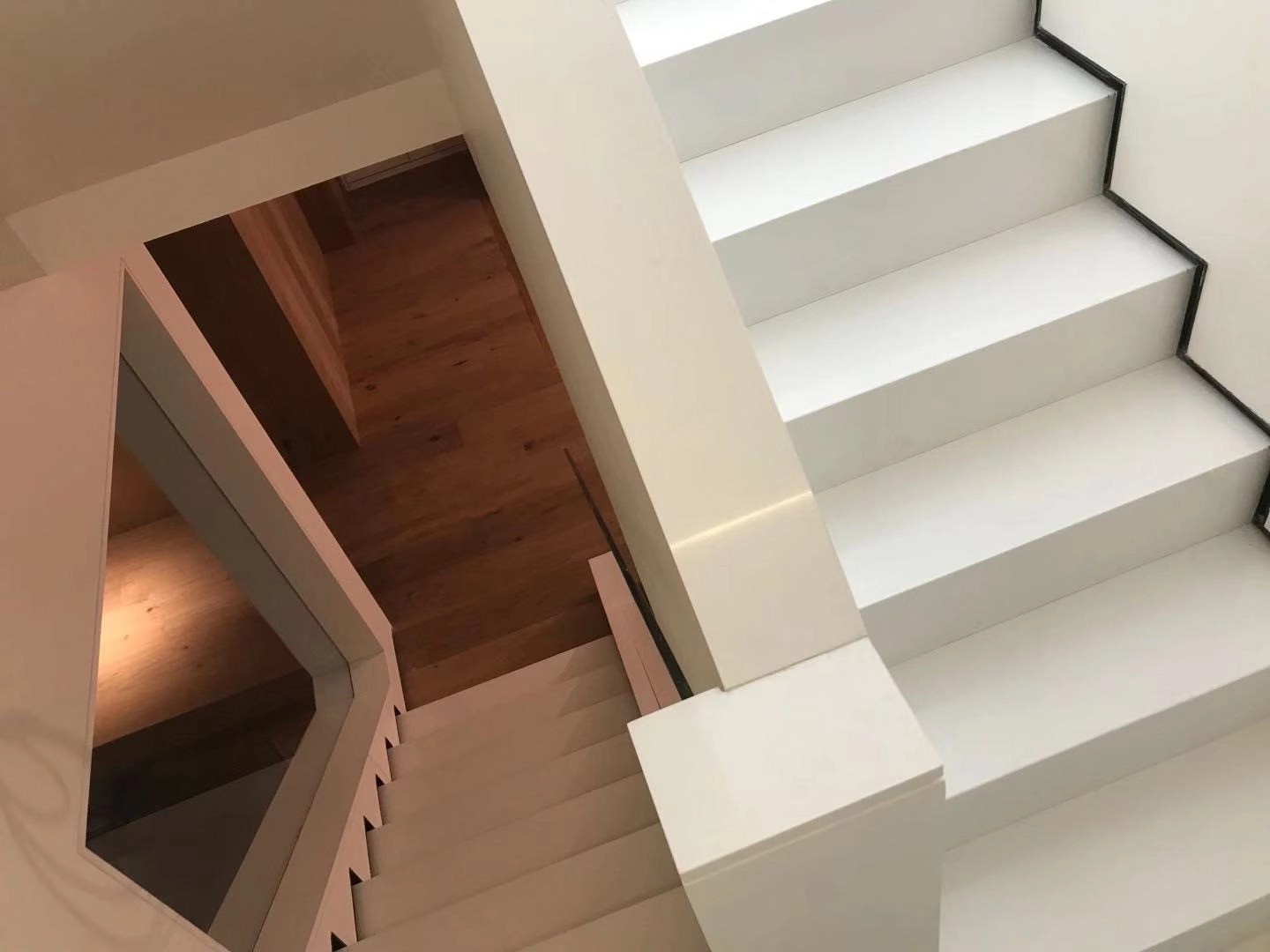 Panel Dinding Ubin Lantai Keramik Kuarsa Putih 9mm 600 X 600mm